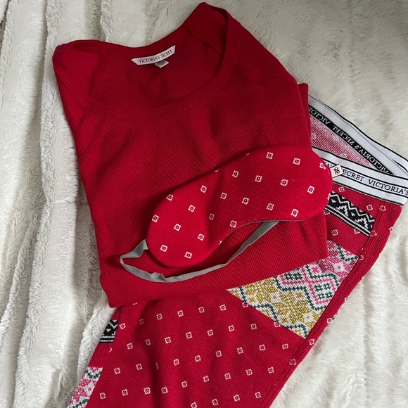 Victoria's Secret | Intimates & Sleepwear | 3pc Victorias Secret Pj Set ...